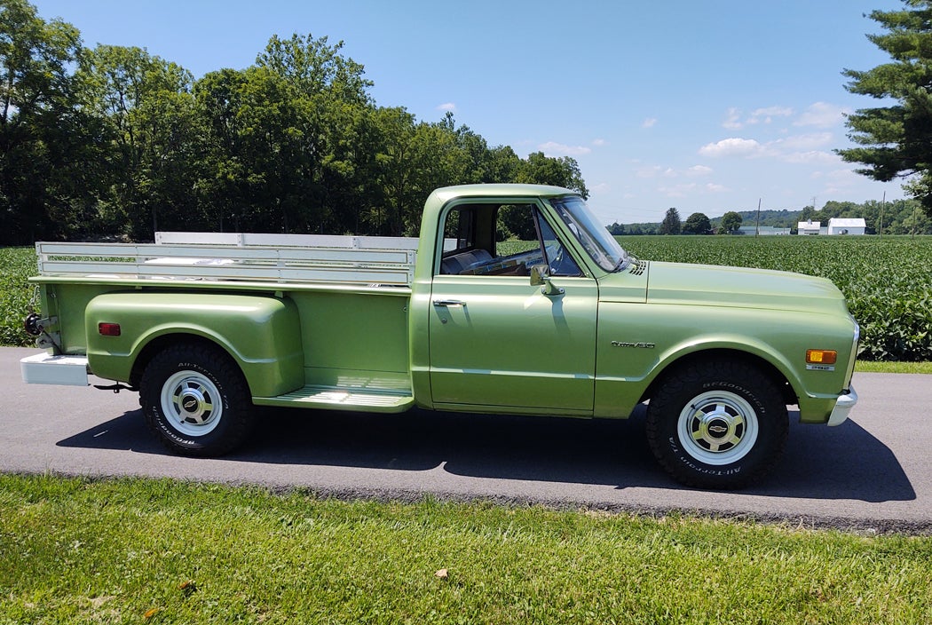 Old Cars Reader Wheels: 1971 Chevrolet C30 Stepside pickup
