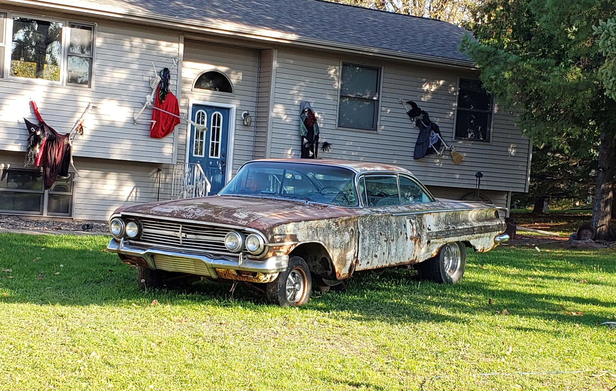 Weathered Wheels: 1960 Chevrolet Impala - Old Cars Weekly